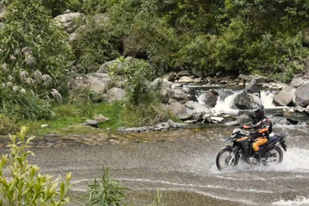 5 Reasons Why You'll Love Riding a Motorcycle in Peru - Mad or Nomad