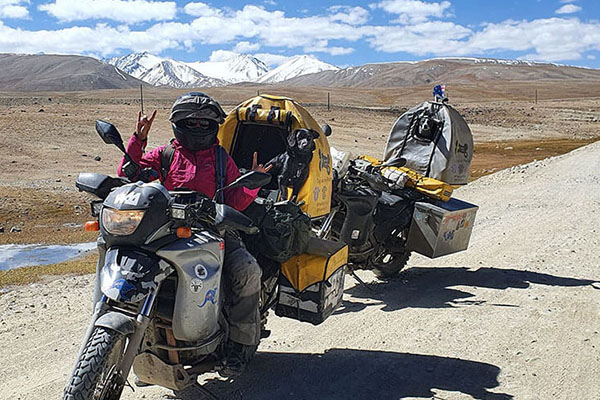 How to Motorcycle Travel with a Dog - Mad or Nomad