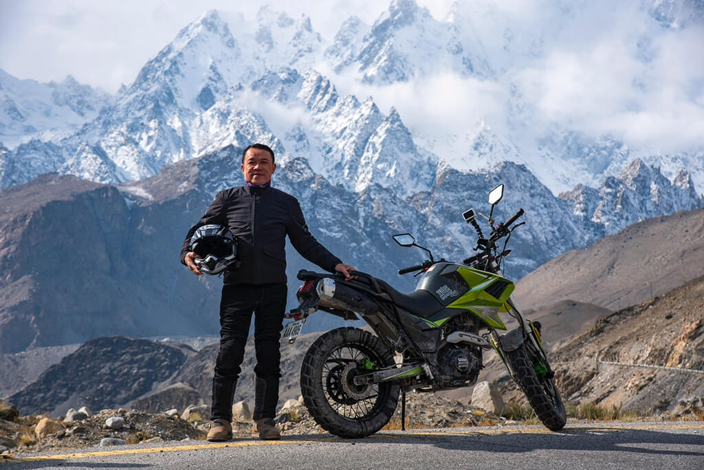 How to Rent a Motorcycle in Pakistan - Mad or Nomad