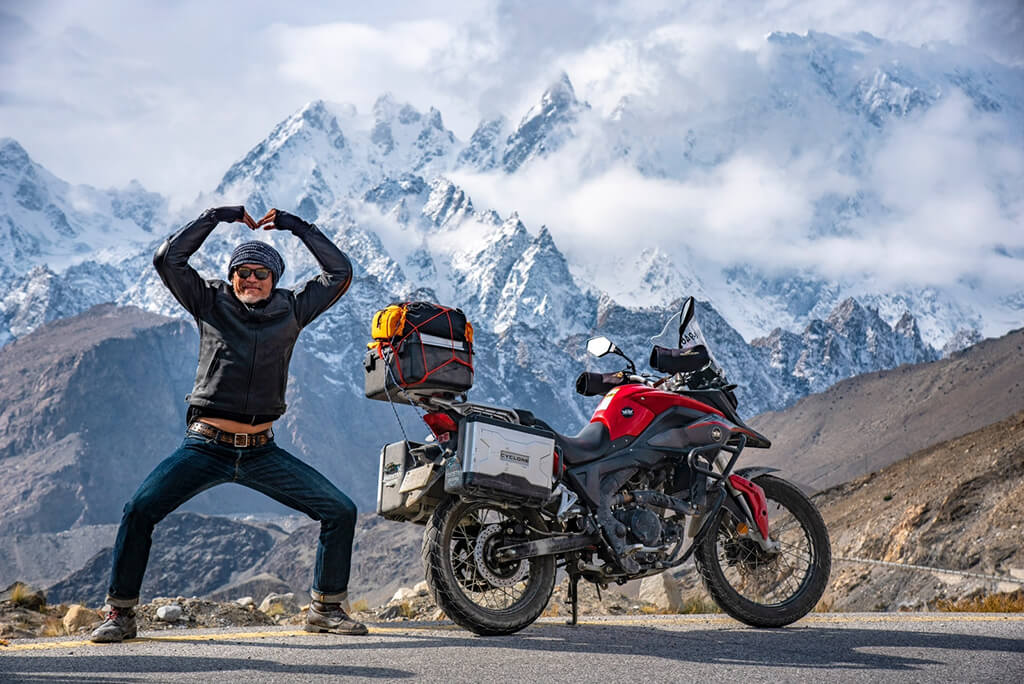 How to Rent a Motorcycle in Pakistan - Mad or Nomad