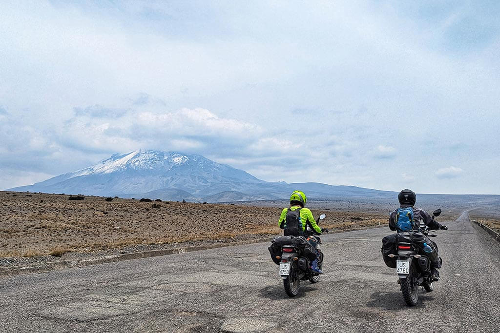 Ecuador Motorcycle Travel Blog: Crossing the Equator